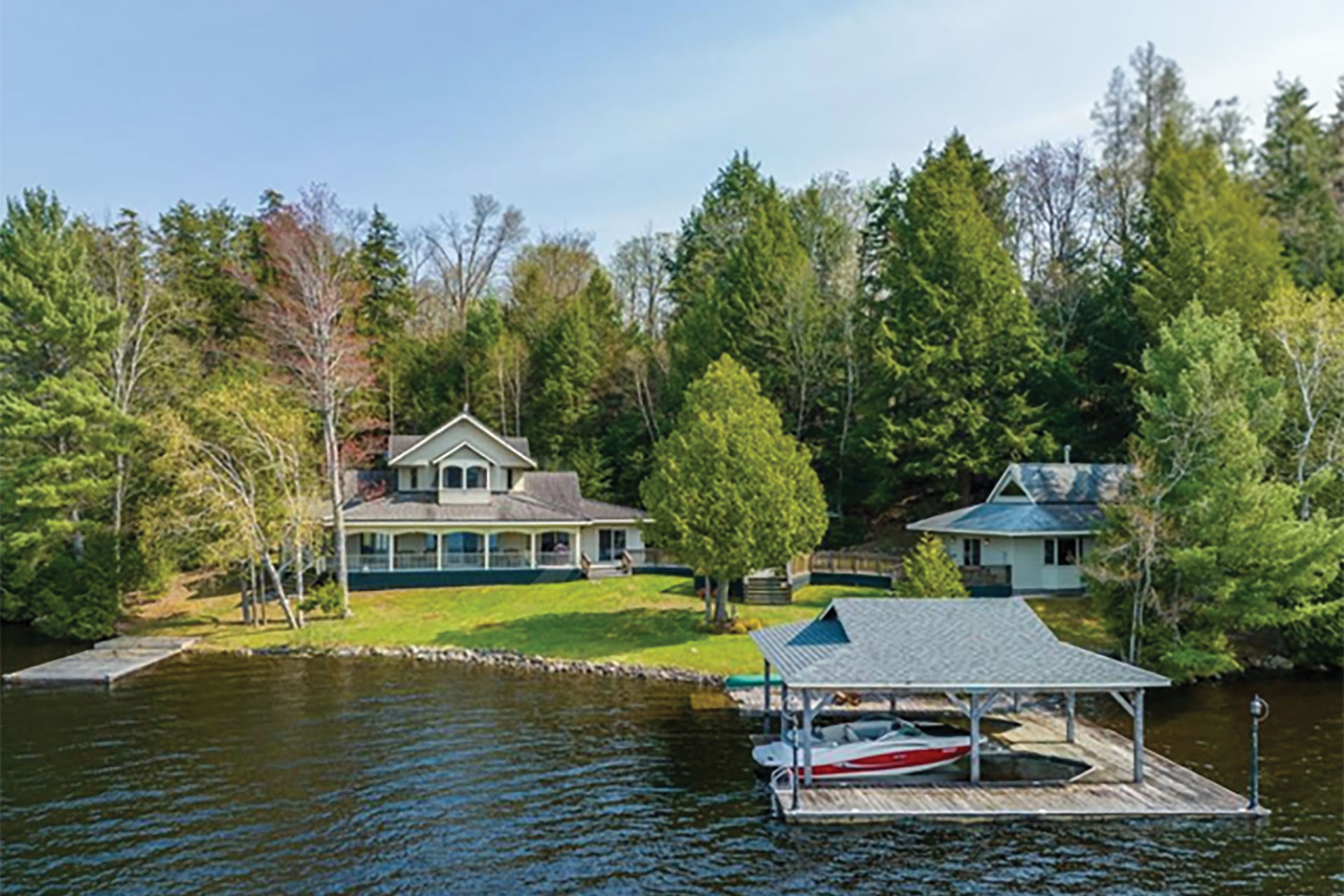 Boat-access properties have a unique charm of their own - Dockside ...