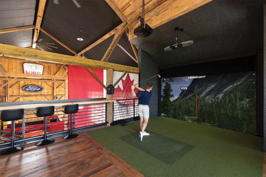 Personal golf simulator helps improve your game - Dockside Publishing